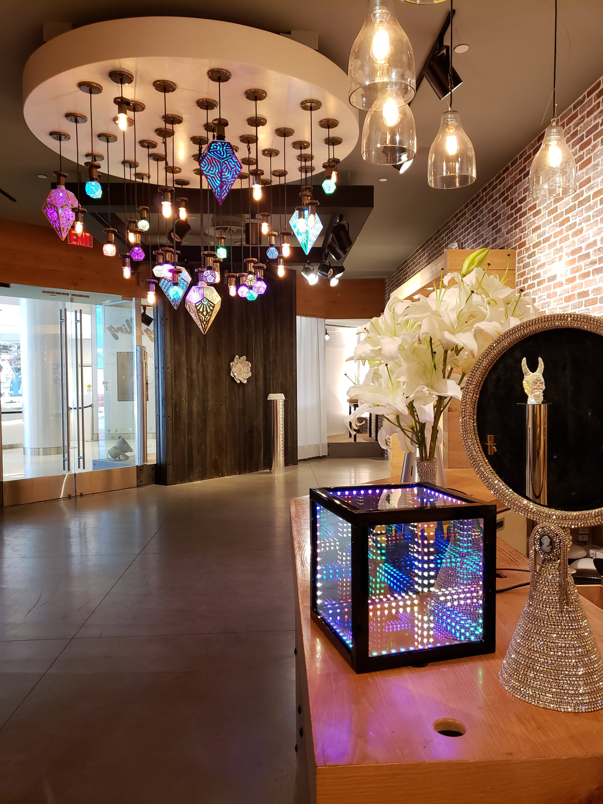 HyperCube Media - The Hyperspace Lighting Company