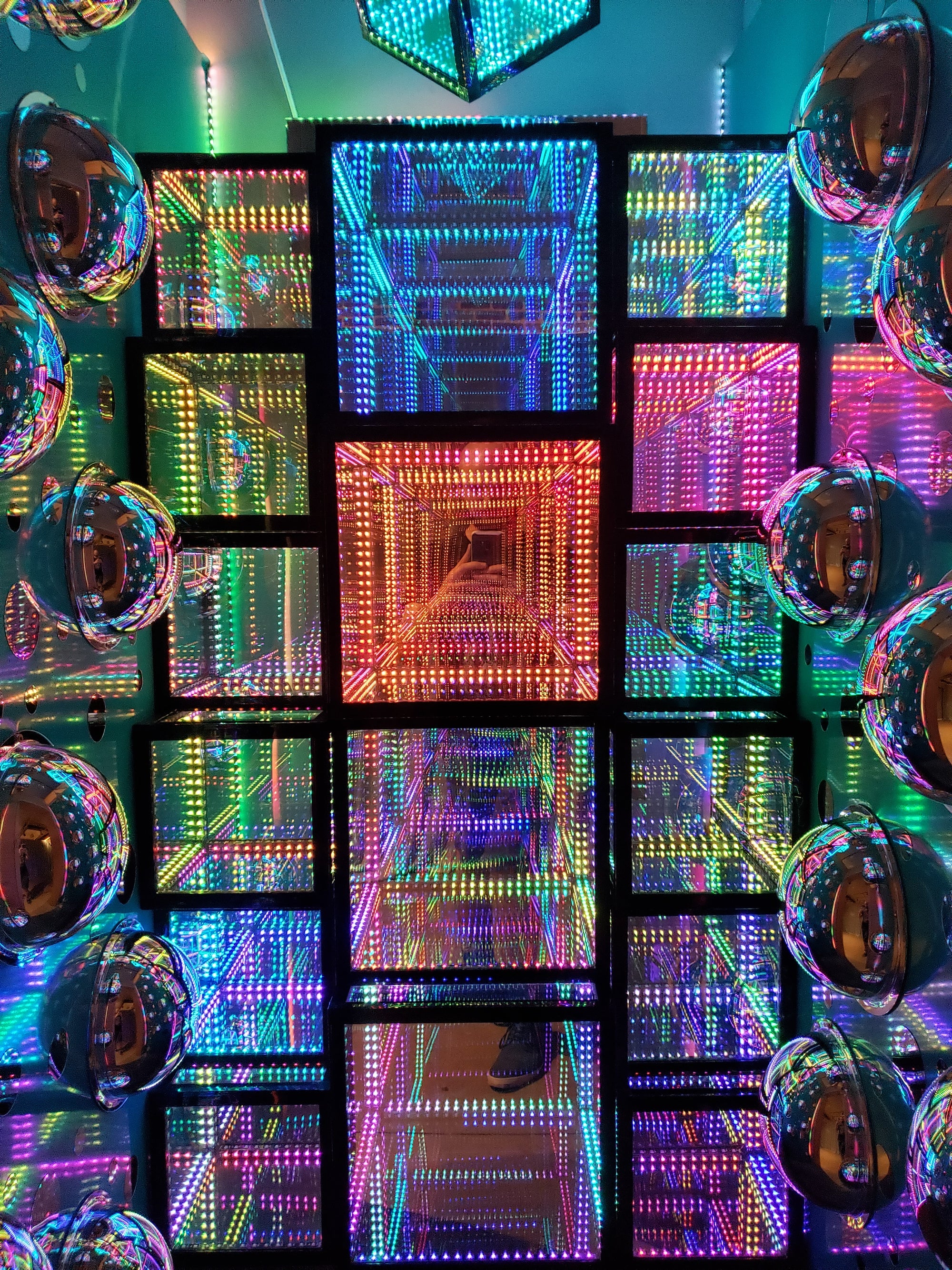 Light Up Cubes - The Hyperspace Lighting Company